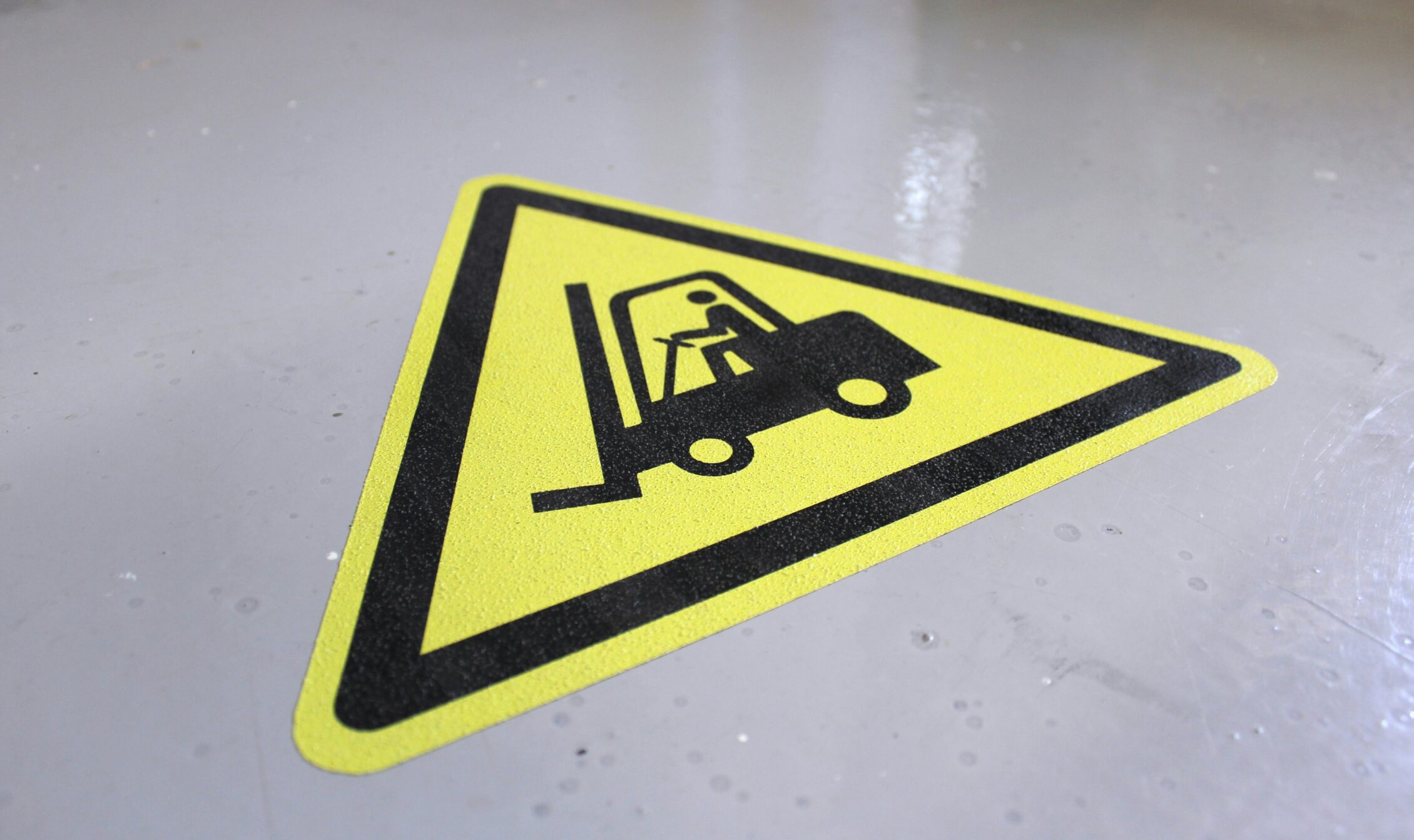 Legal Responsibilities in Manual Handling Safety – What Employers Must ...